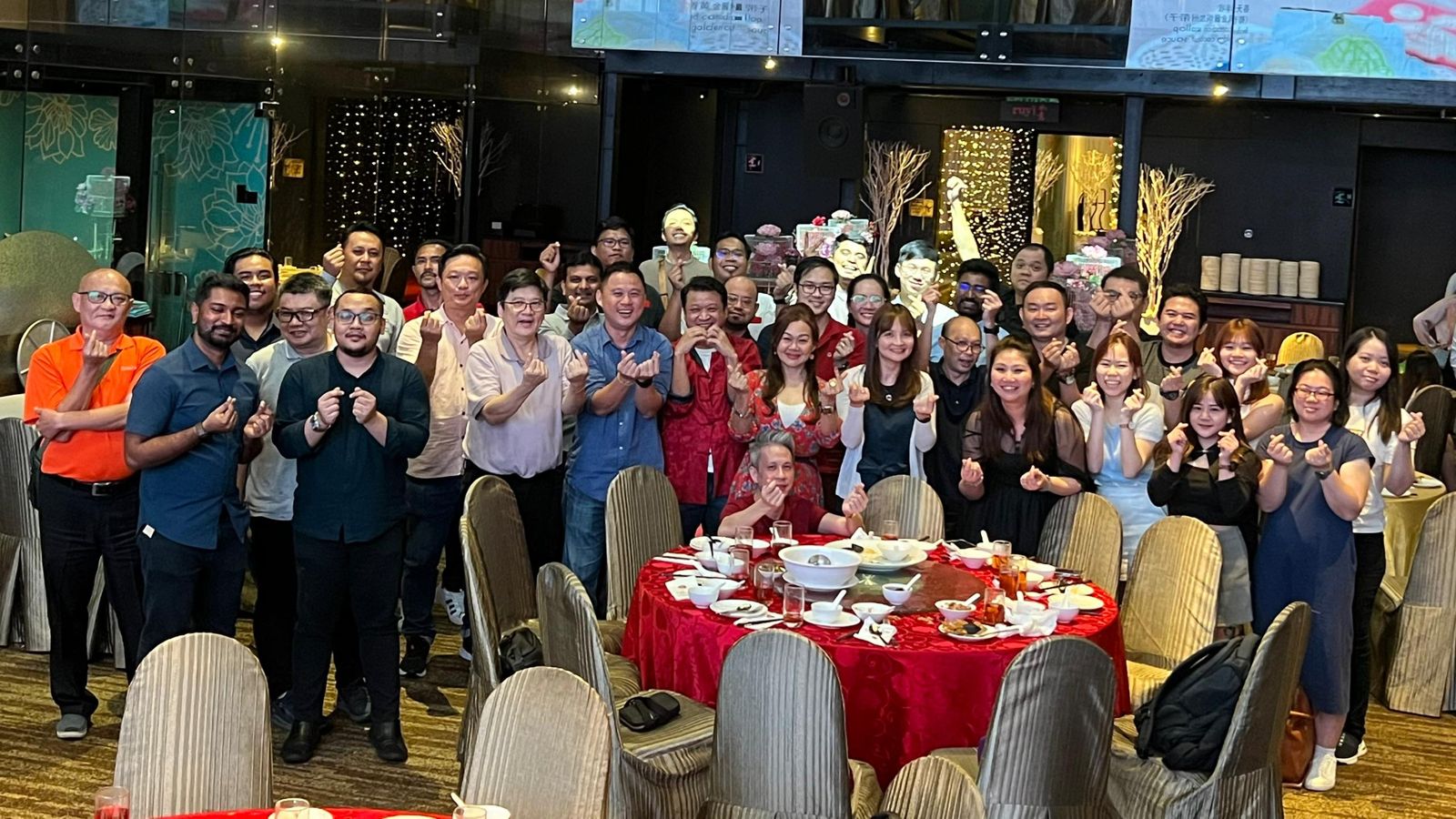 Our People – vnetwork